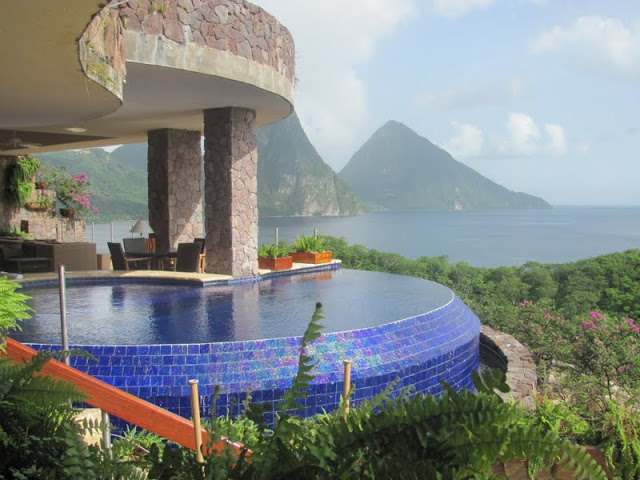 infinity-pool-Jad-Mountain-St.Lucia | Trip Sense | tripcentral.ca